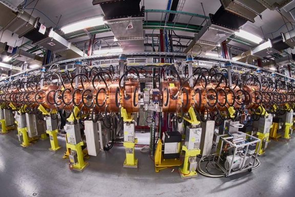 Neuer Linearbeschleuniger am Cern eingeweiht | Nuklearforum Schweiz ...